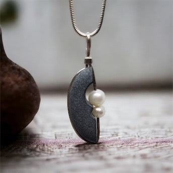 Julie Jerman-Melka: metalsmith, hand-crafted jewelry, designer - Brenda ...